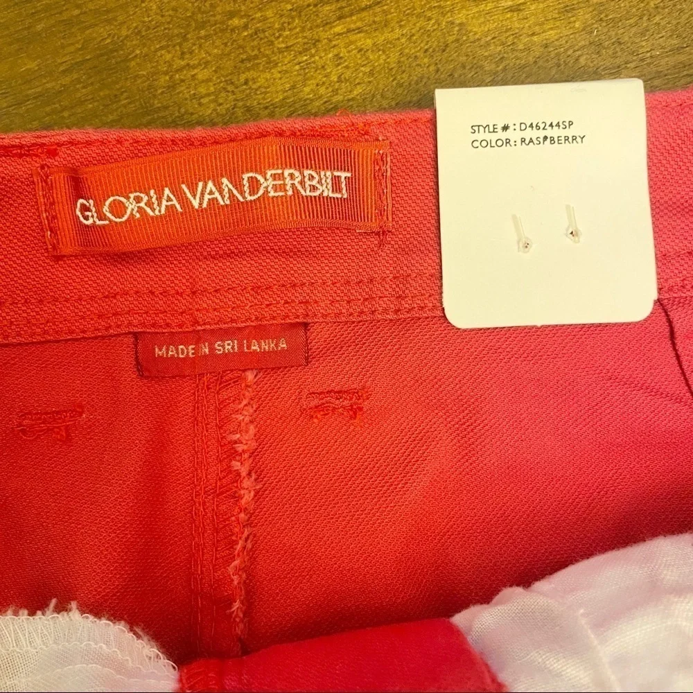 Gloria Vanderbilt | Pants & Jumpsuits | Gloria Vanderbilt Nwt Capri ...